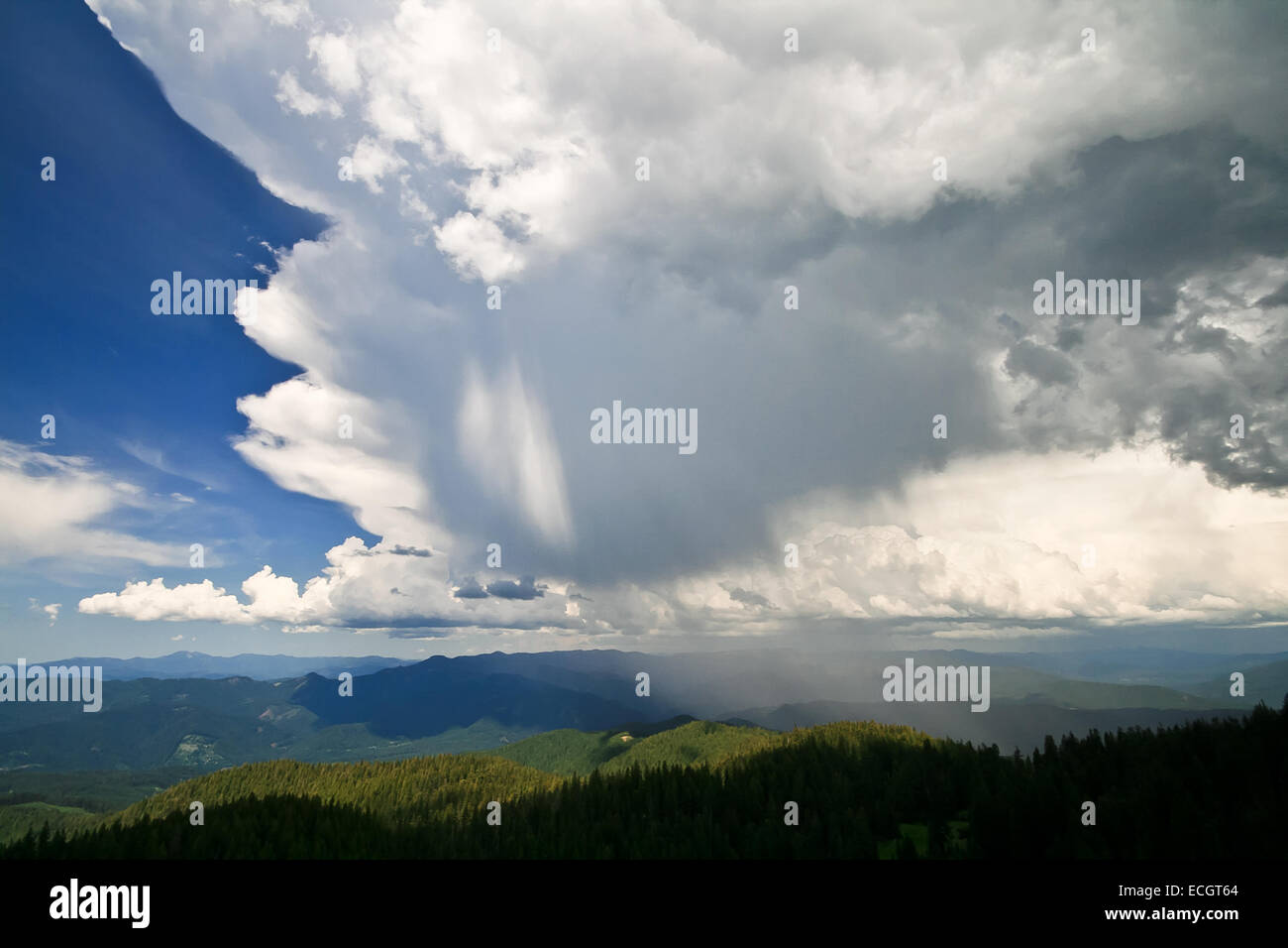 Rain storm Approaching, central Oregon, USA Stock Photo - Alamy