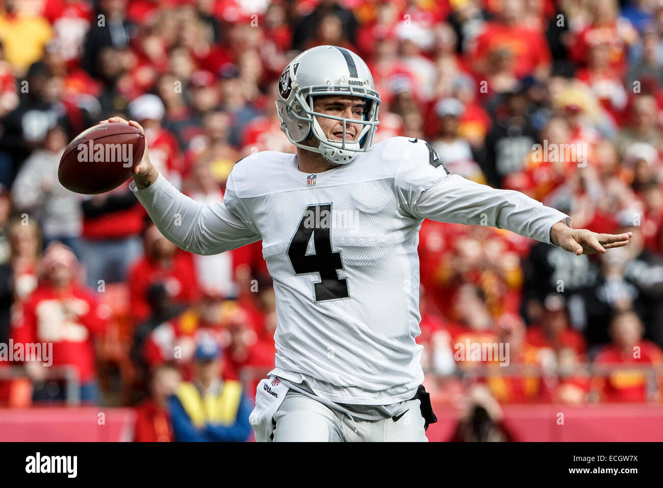 Kansas City, MO, USA. 14th Dec, 2014. Oakland Raiders quarterback Derek ...