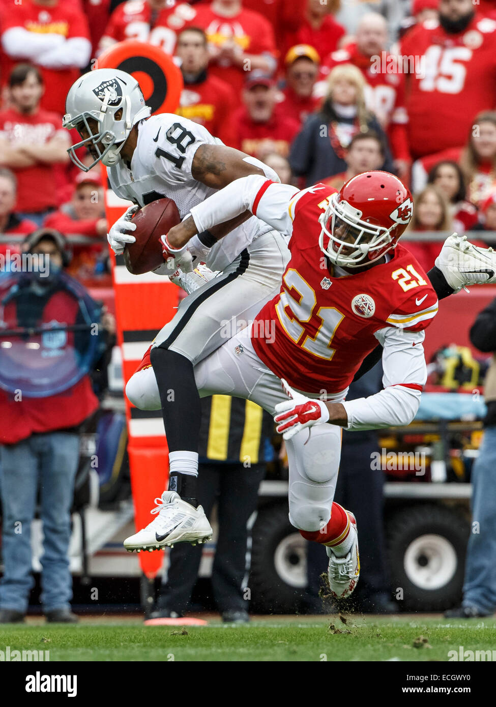 Kansas City, MO, USA. 14th Dec, 2014. Oakland Raiders wide receiver ...