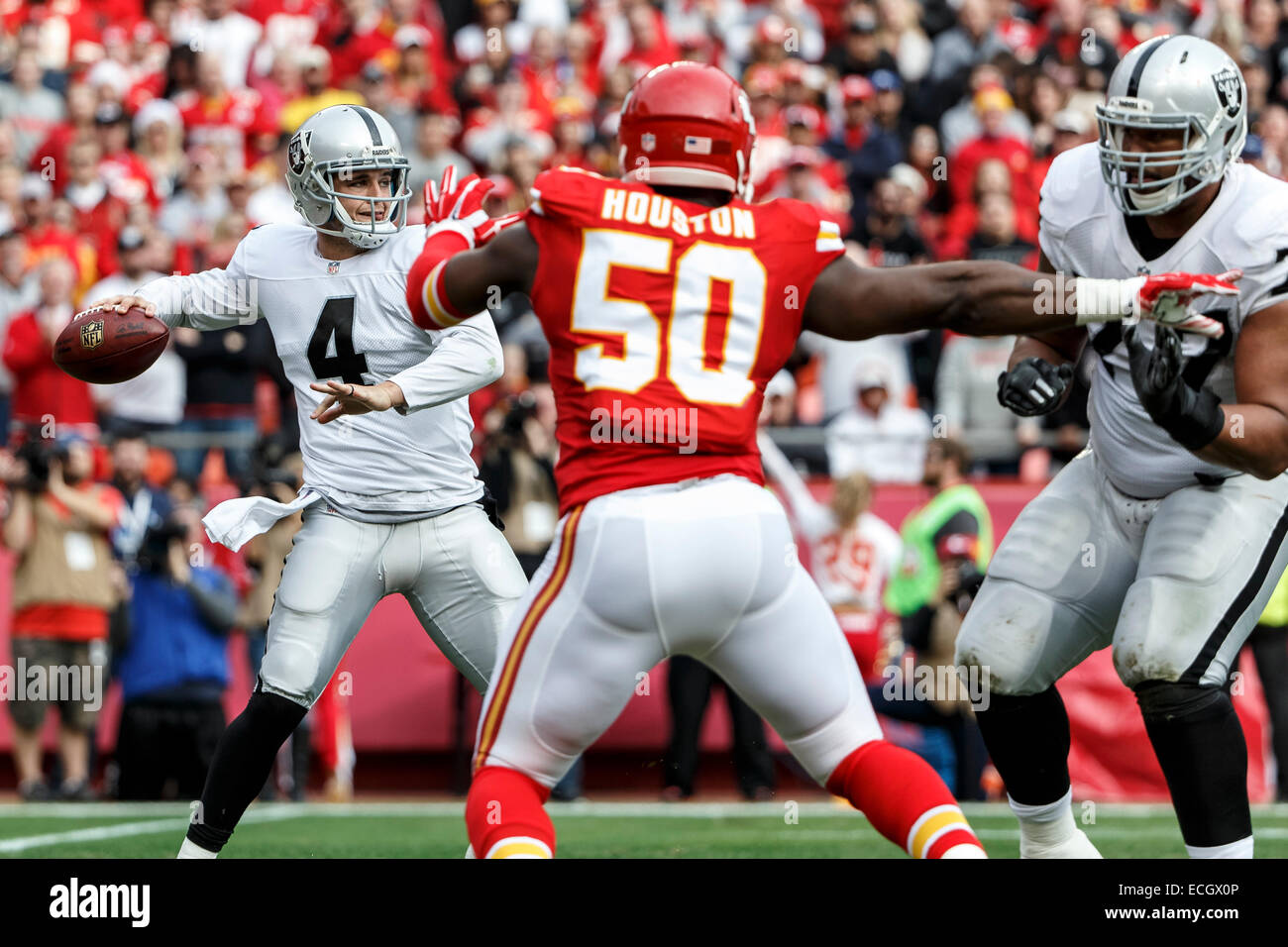 Kansas City, MO, USA. 14th Dec, 2014. Oakland Raiders quarterback Derek ...
