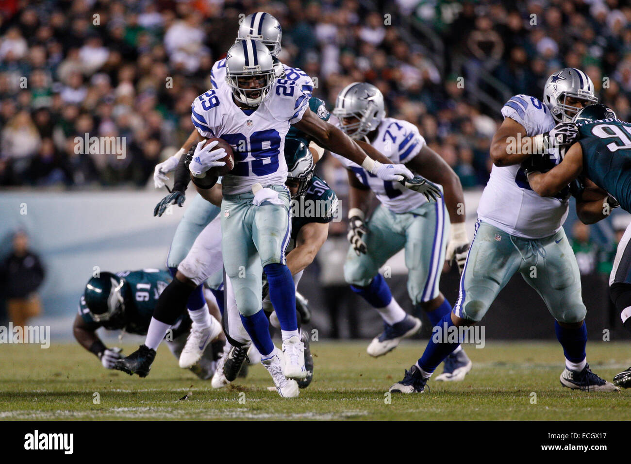 Philadelphia, Pennsylvania, USA. 14th Dec, 2014. Dallas Cowboys running ...
