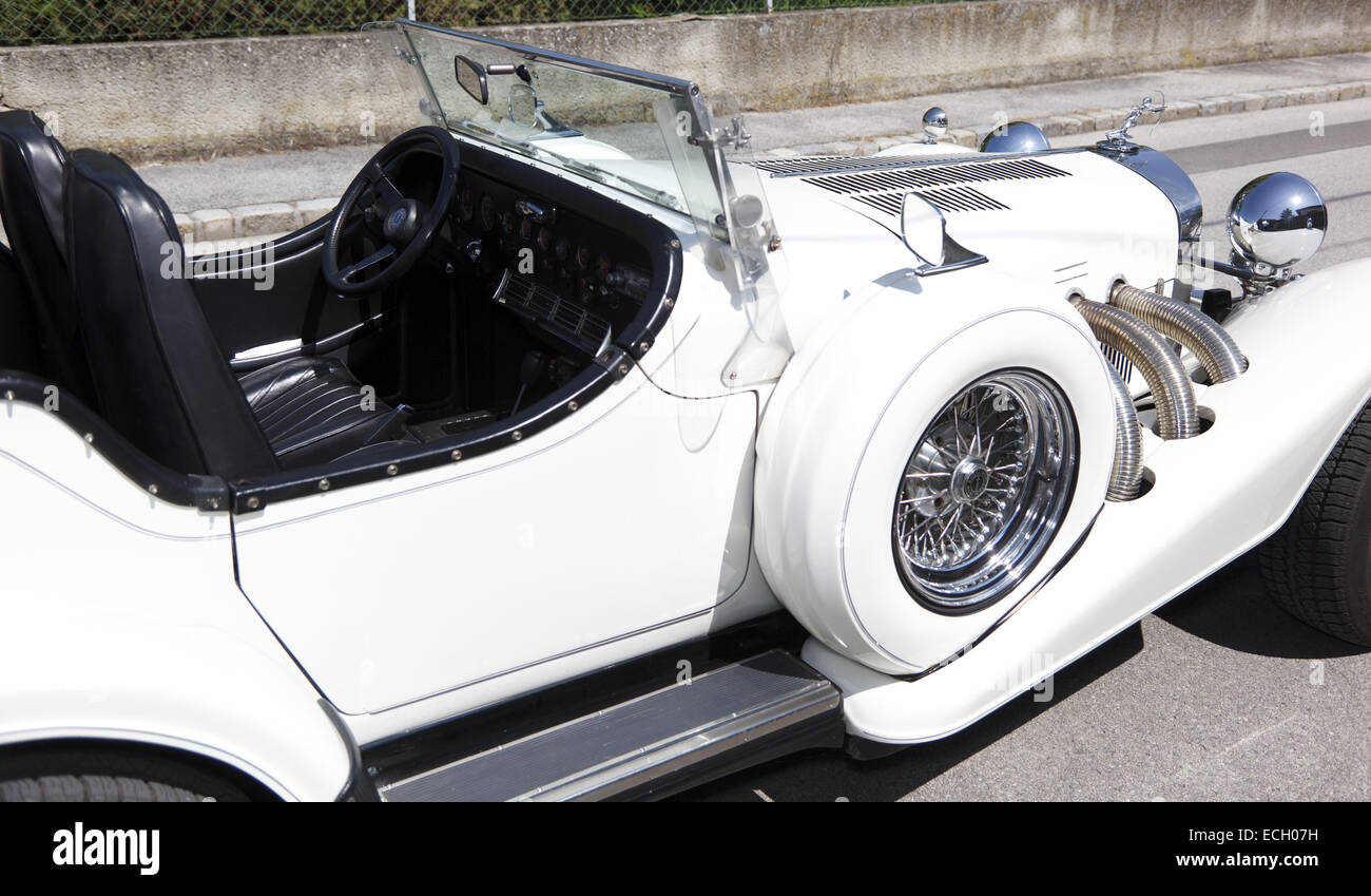 Excalibur car hi-res stock photography and images - Alamy