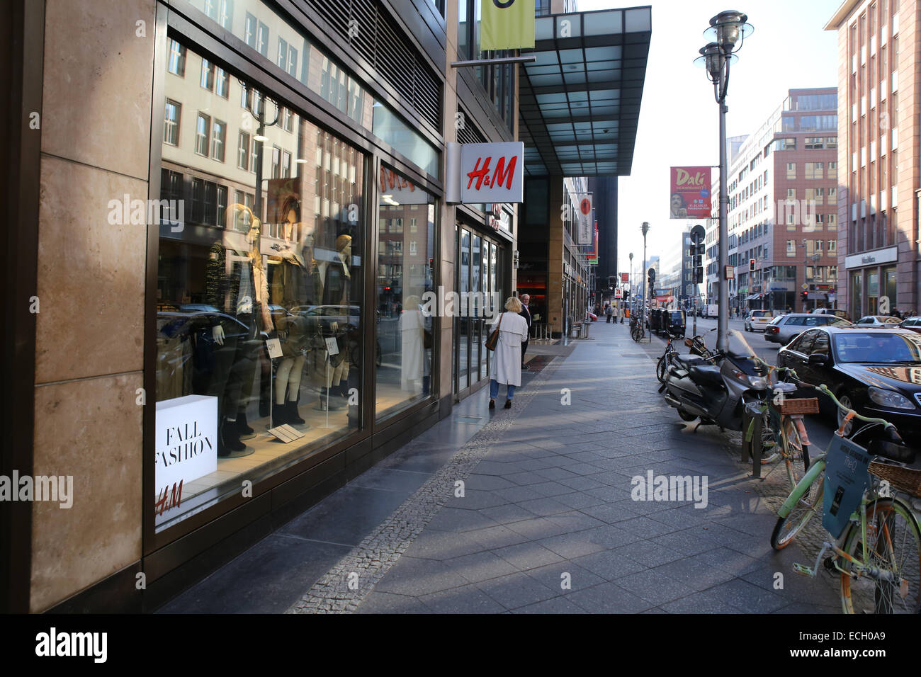 h&m american clothing store europe germany berlin Stock Photo - Alamy