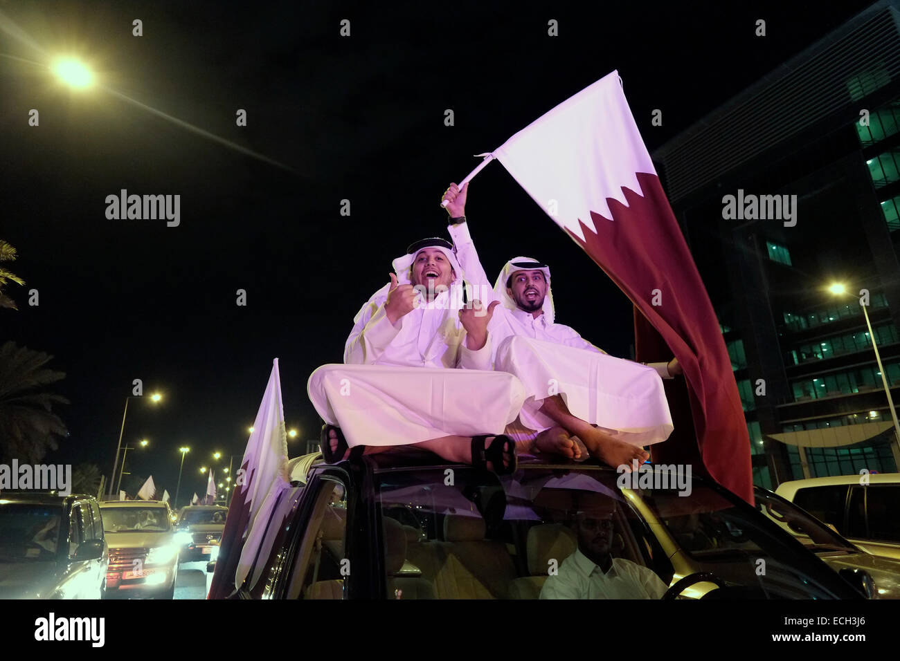 Qatari people celebrate hi-res stock photography and images - Alamy