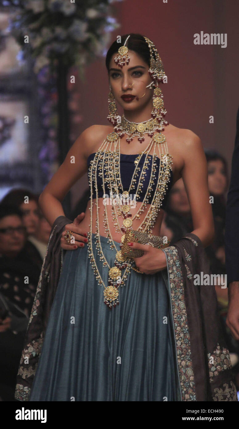 Pakistani model presents the creations of Pakistani designers Samreen ...