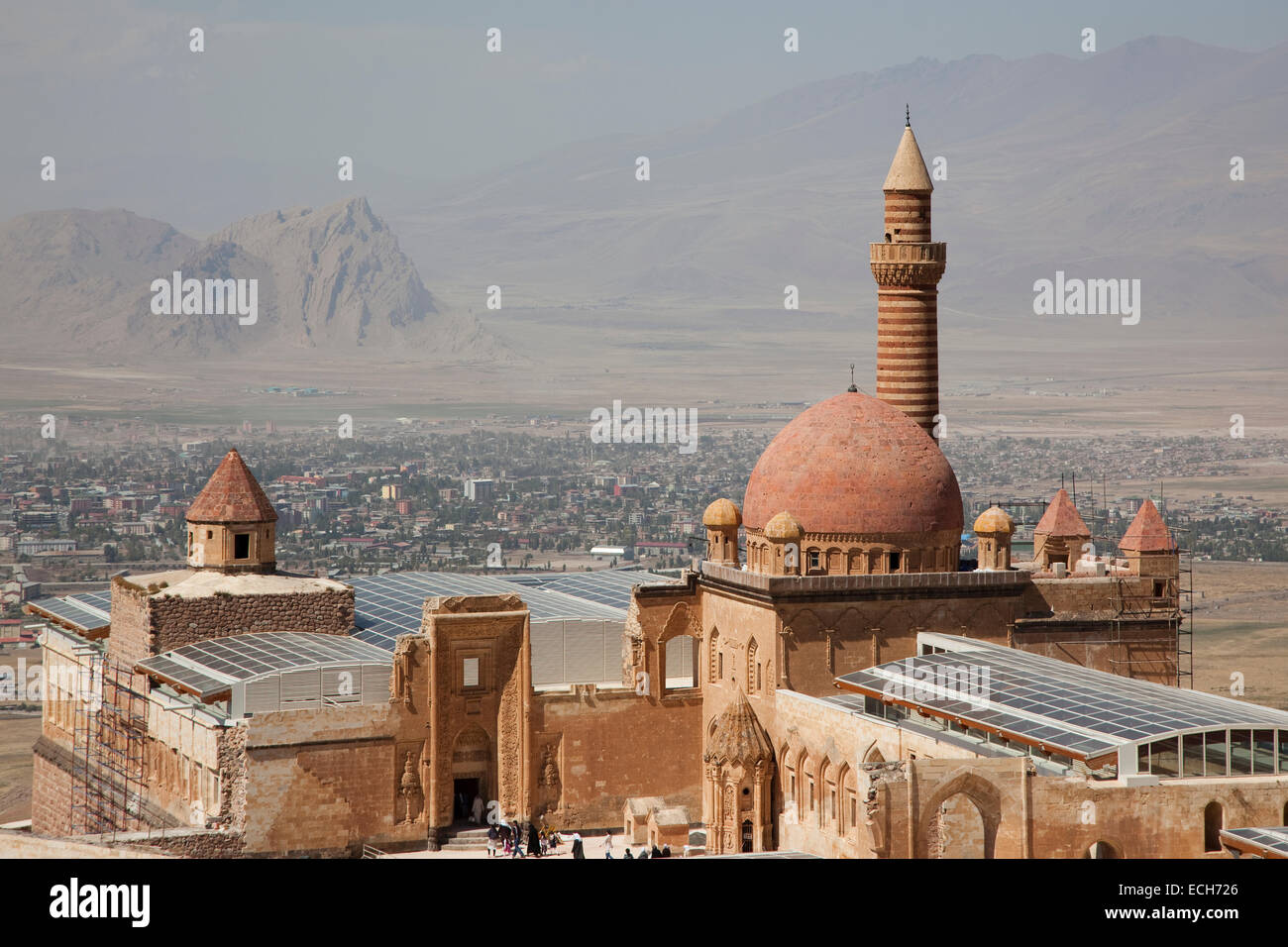 İshak Pasha Sarayi, Dogubayazit in the back, Eastern Anatolia Region ...