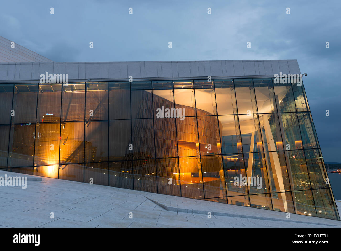 Konserthus hi-res stock photography and images - Alamy