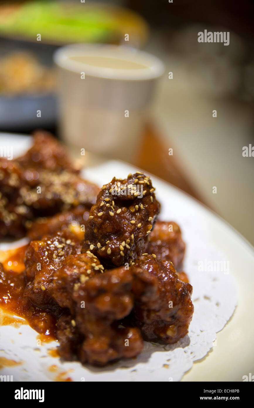 Korean fried chicken Stock Photo - Alamy