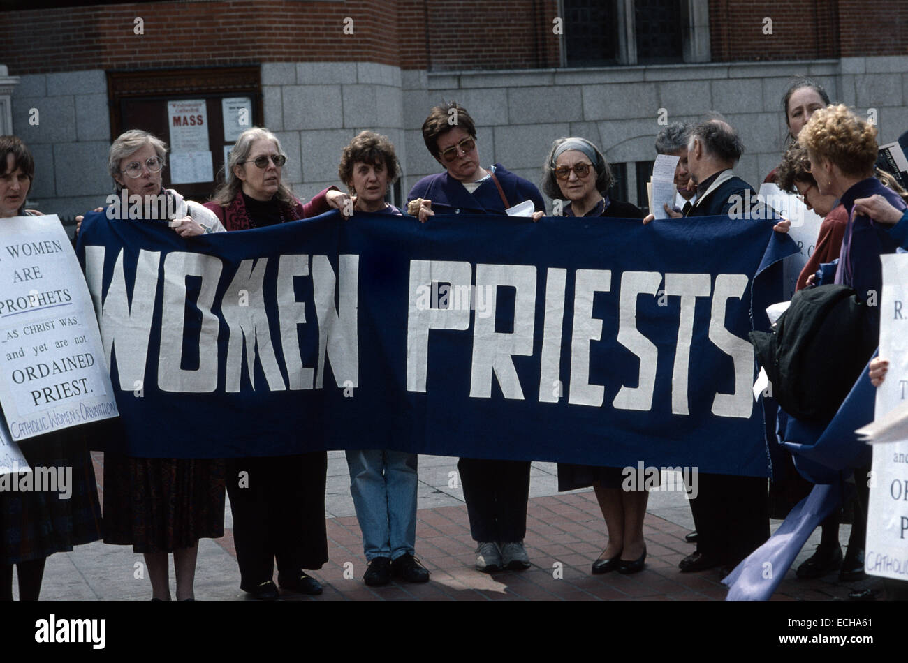 Protest Catholic woman against the restriction of women not be allowed ...