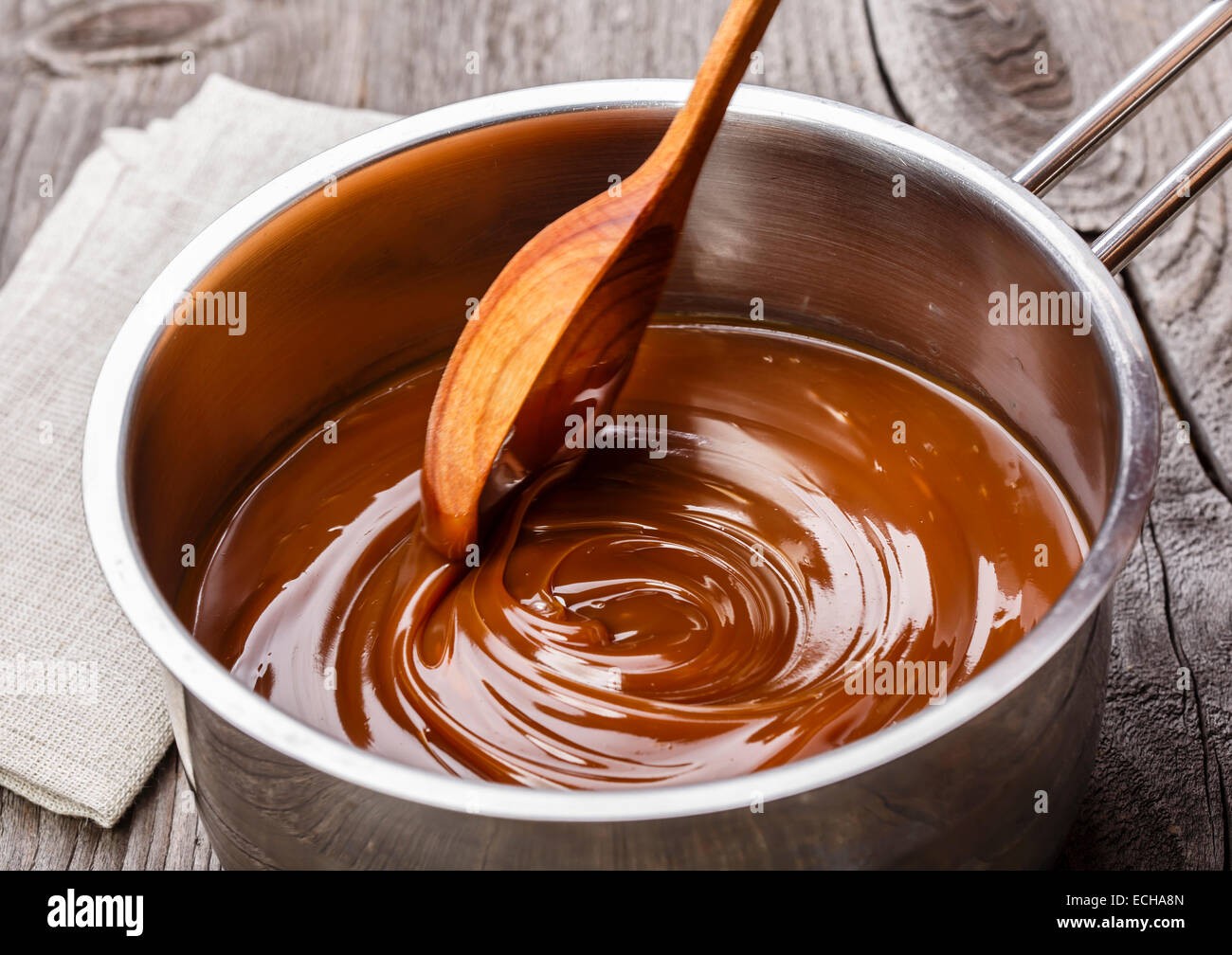 liquid caramel in a saucepan Stock Photo - Alamy
