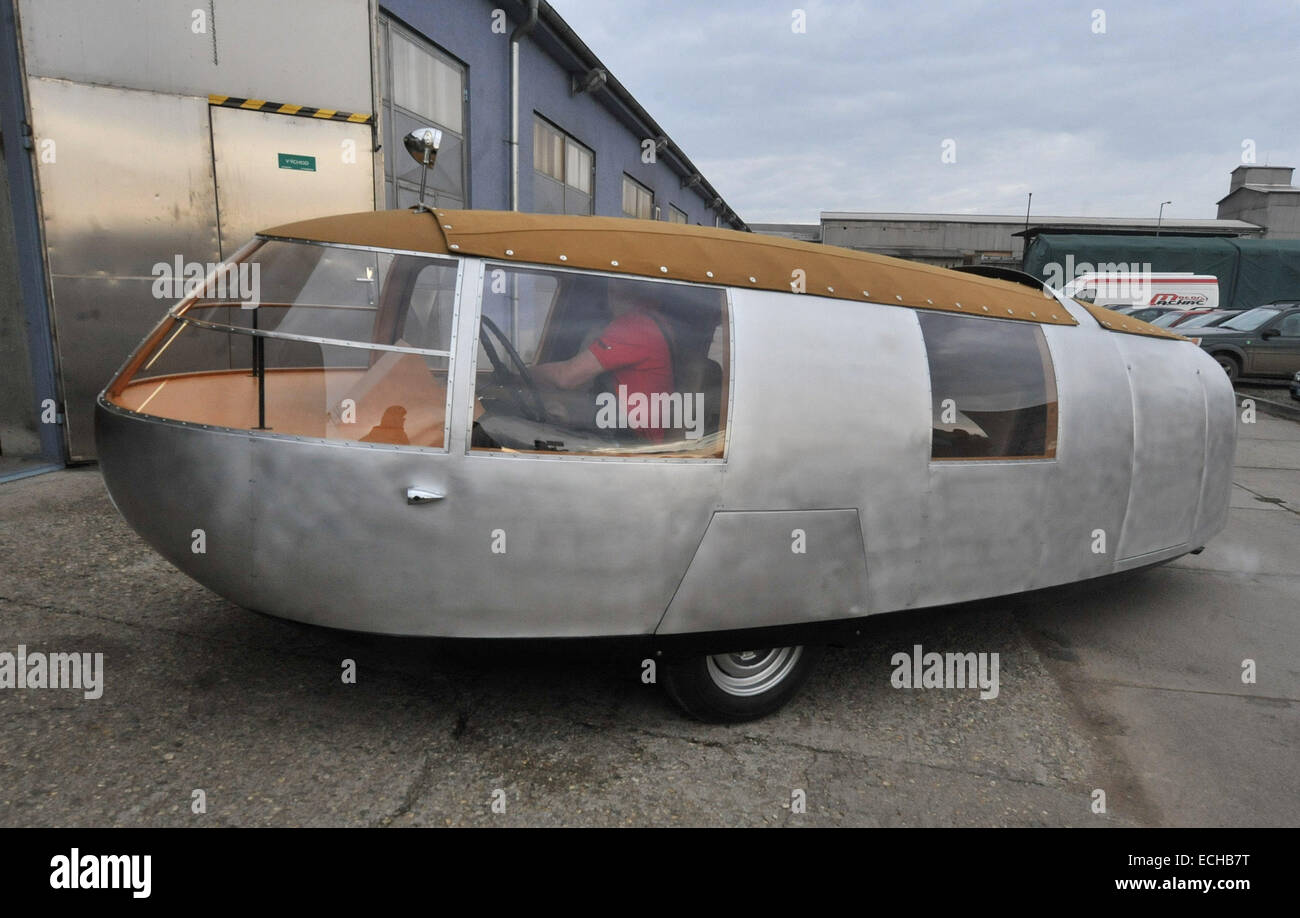 Dymaxion car hi-res stock photography and images - Alamy