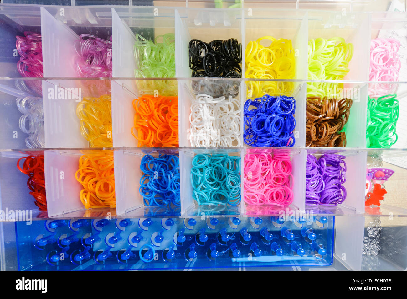 Loom bands hi-res stock photography and images - Alamy
