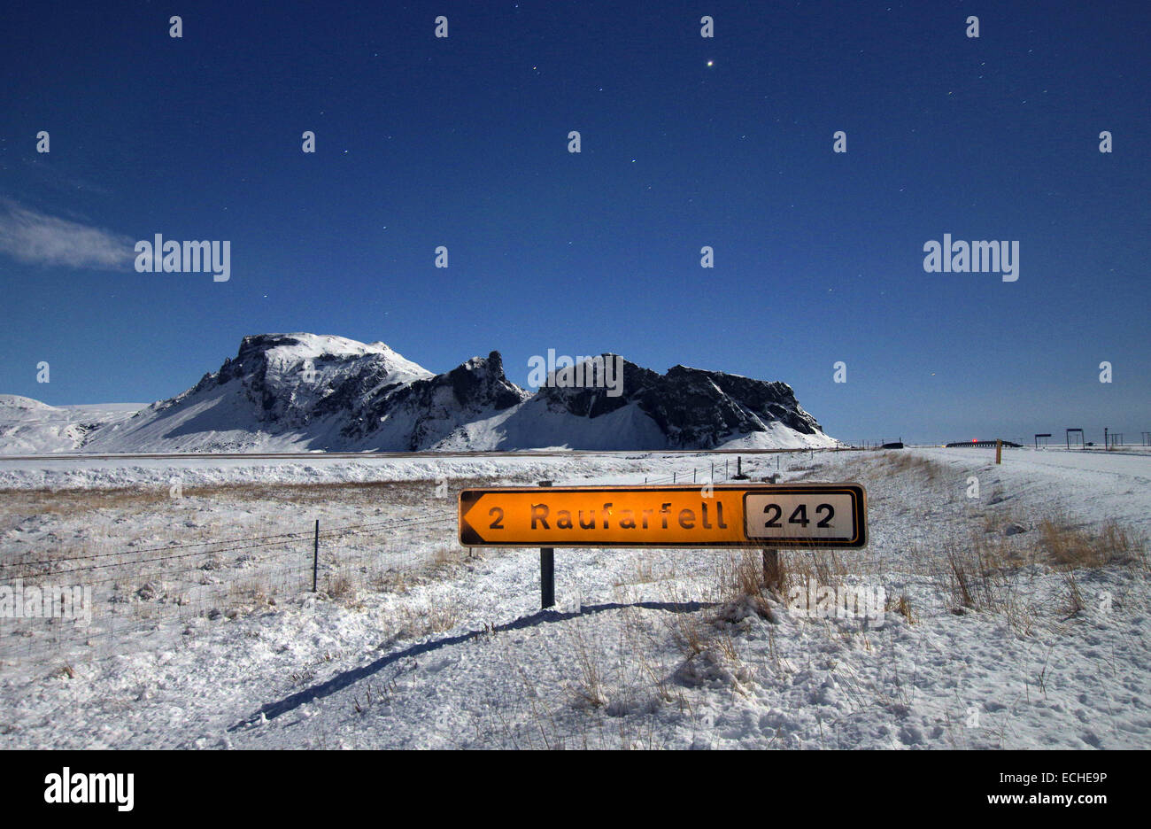 Starry night sky countryside hi-res stock photography and images - Alamy