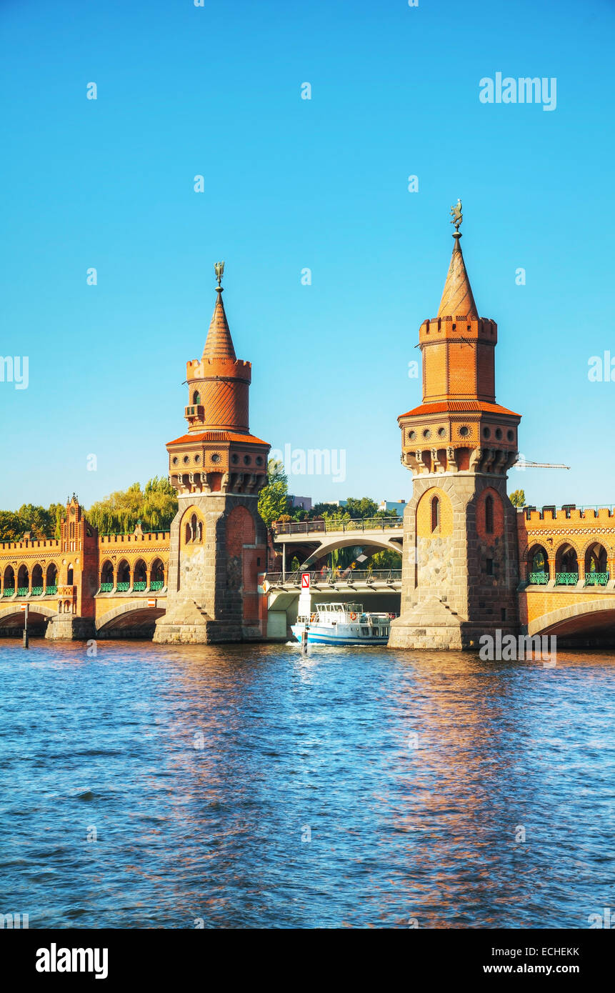 Oberbaum bridge in Berlin, Germany on a sunny day Stock Photo - Alamy