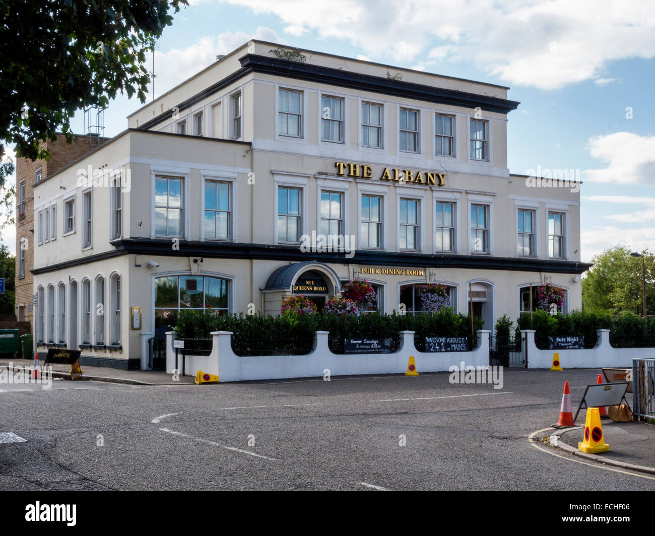 The Albany - Traditional English pub and hotel, Twickenham, Middlesex ...