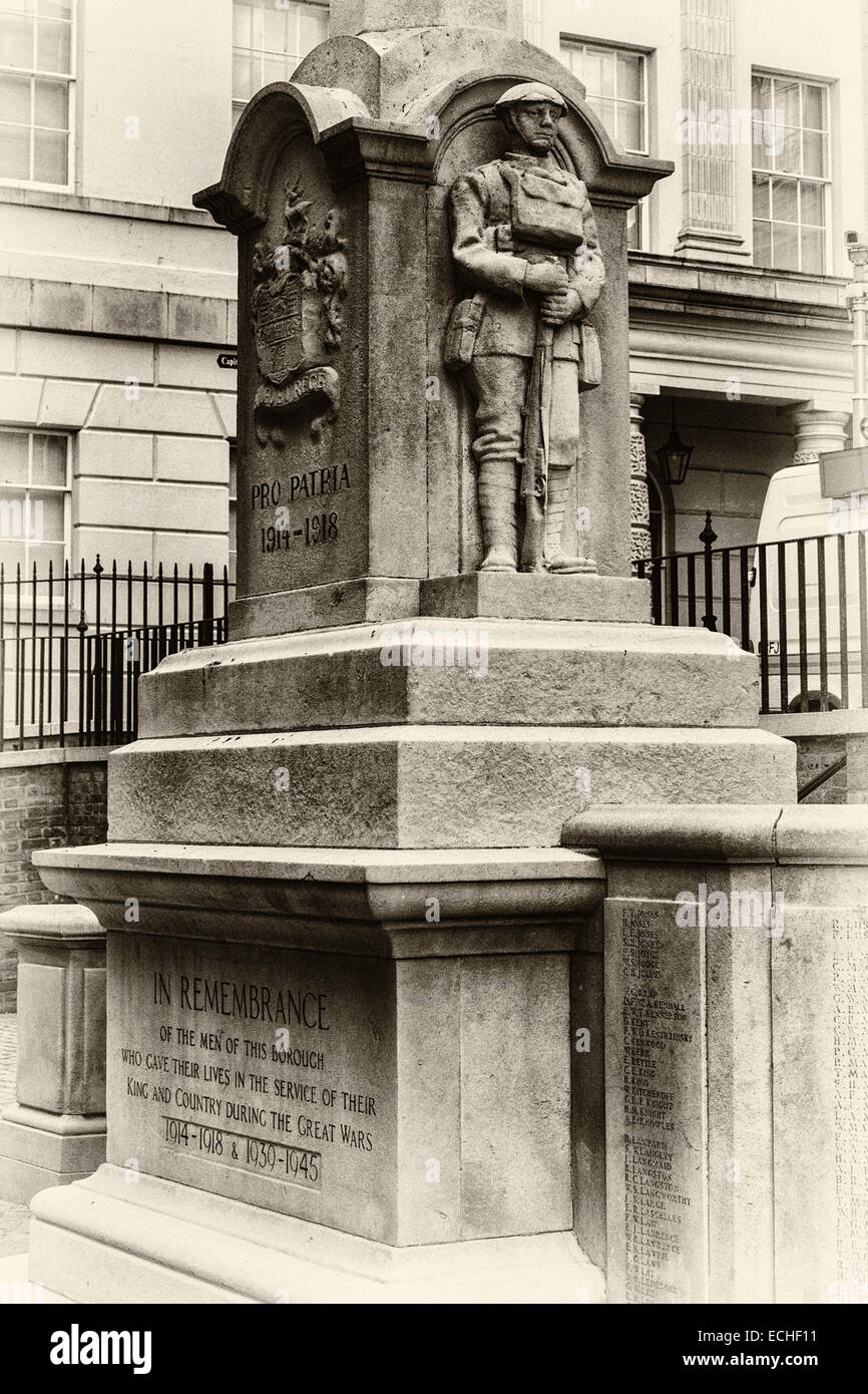 Richmond War Memorial in memory of soldiers who died in the two great ...