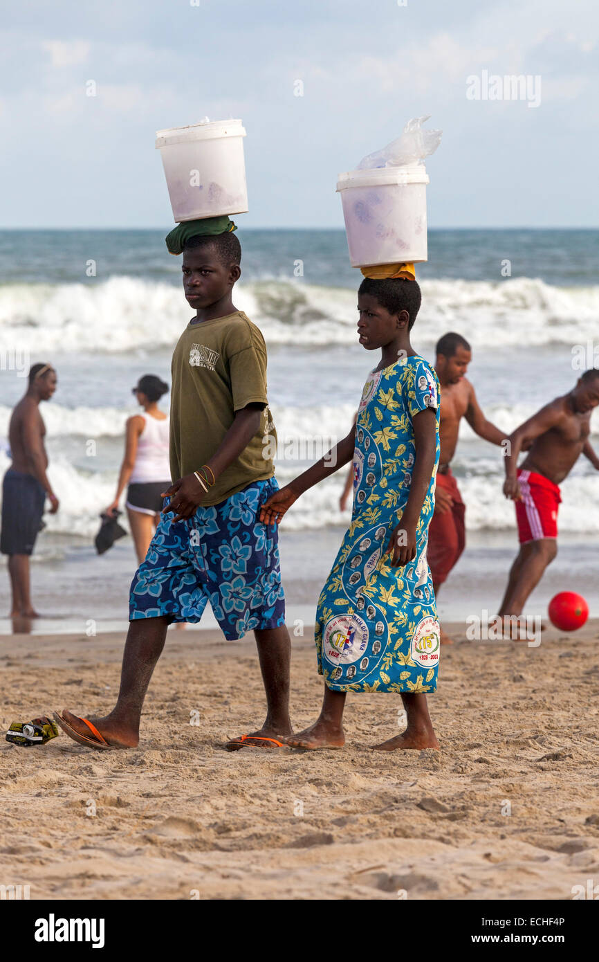 People on Labadi beach, Accra, Ghana, Africa Stock Photo - Alamy