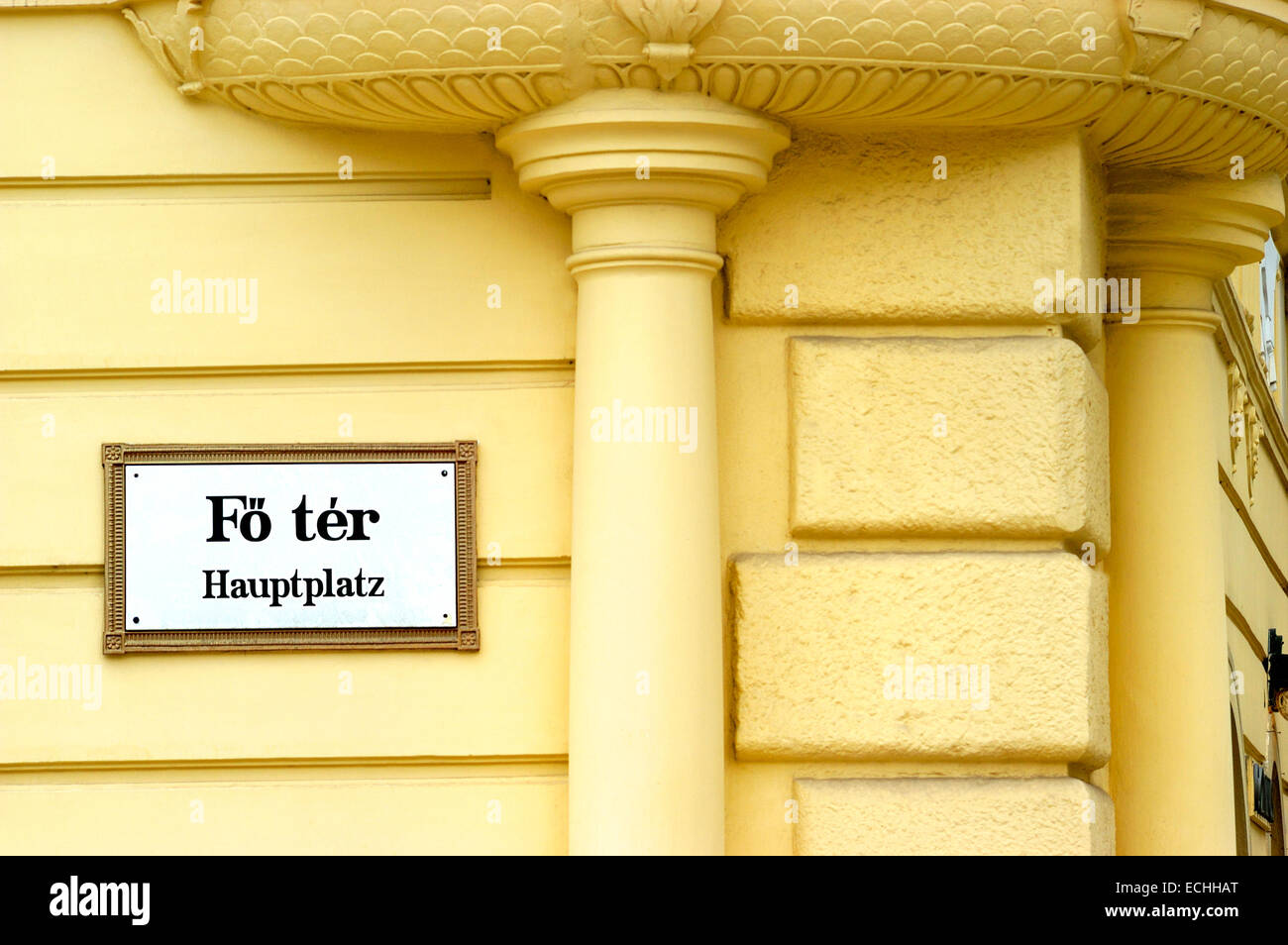Sign on wall main hi-res stock photography and images - Alamy