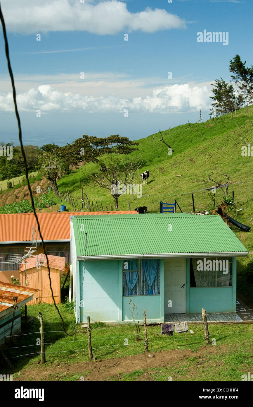 Small home latin america High Resolution Stock Photography and Images ...