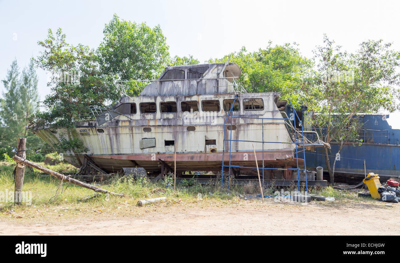 A shipwreck on the ship graveyard Stock Photo - Alamy