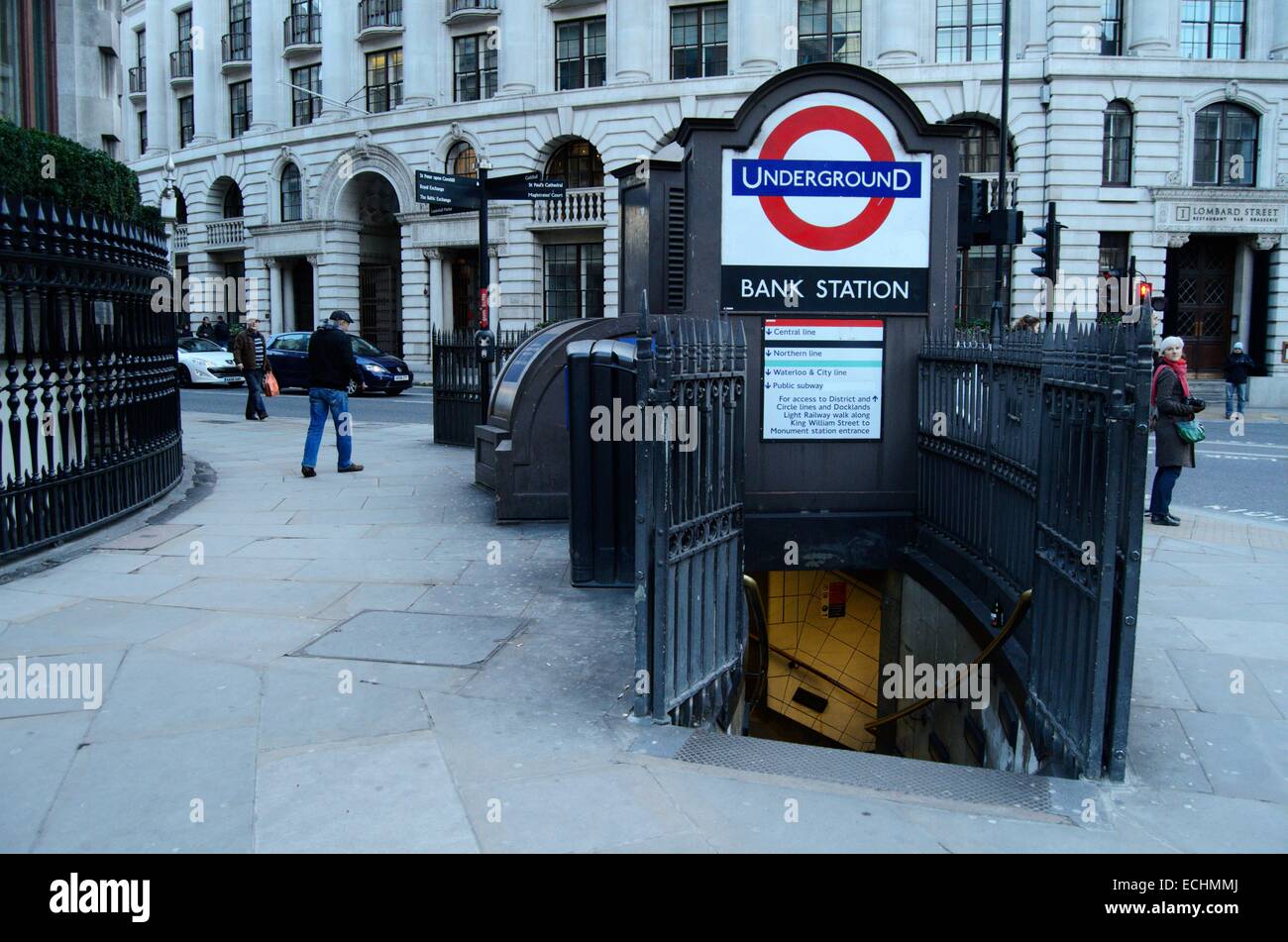 Bank underground station sign hi-res stock photography and images - Alamy