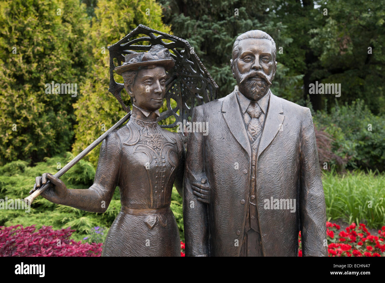 George armitstead statue hi-res stock photography and images - Alamy