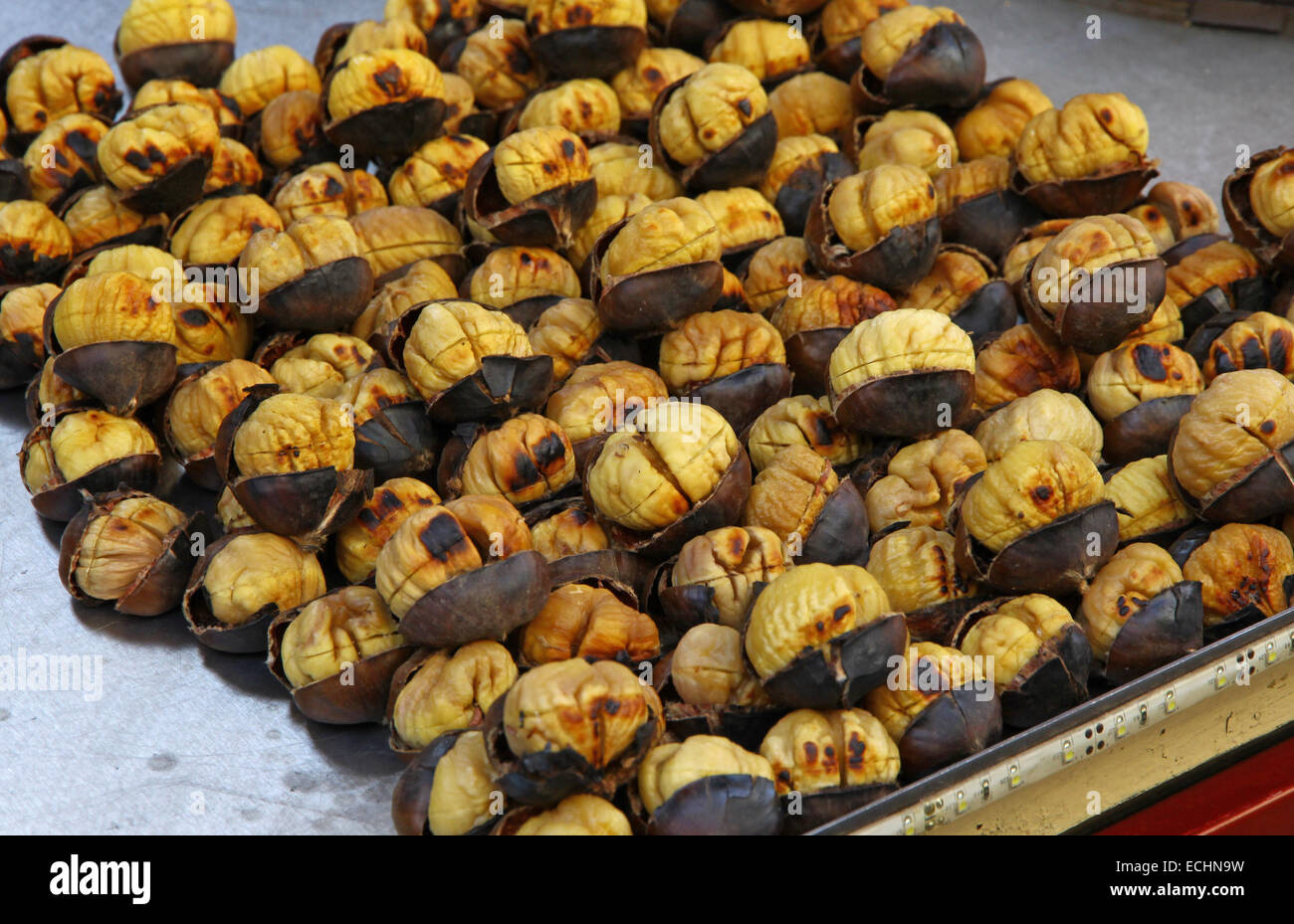 Roast chestnut seller hi-res stock photography and images - Alamy