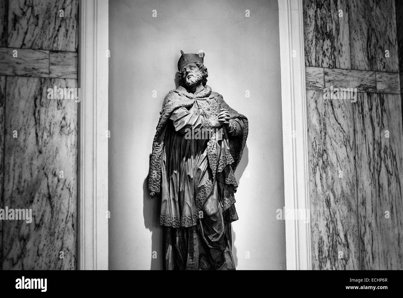 Stone marble statue hi-res stock photography and images - Alamy