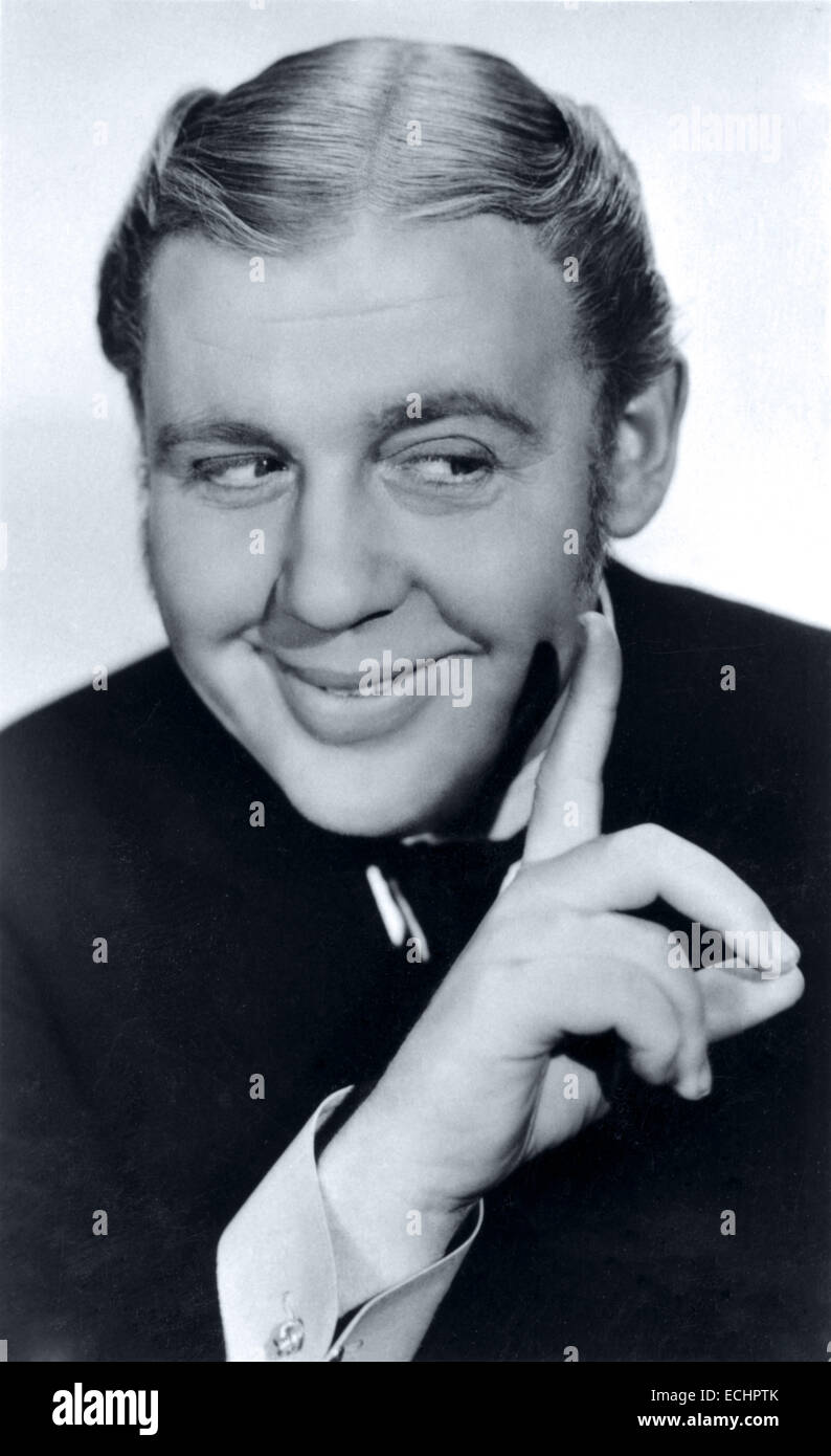 Charles Laughton from a 1930s Ross Verlag card Stock Photo - Alamy