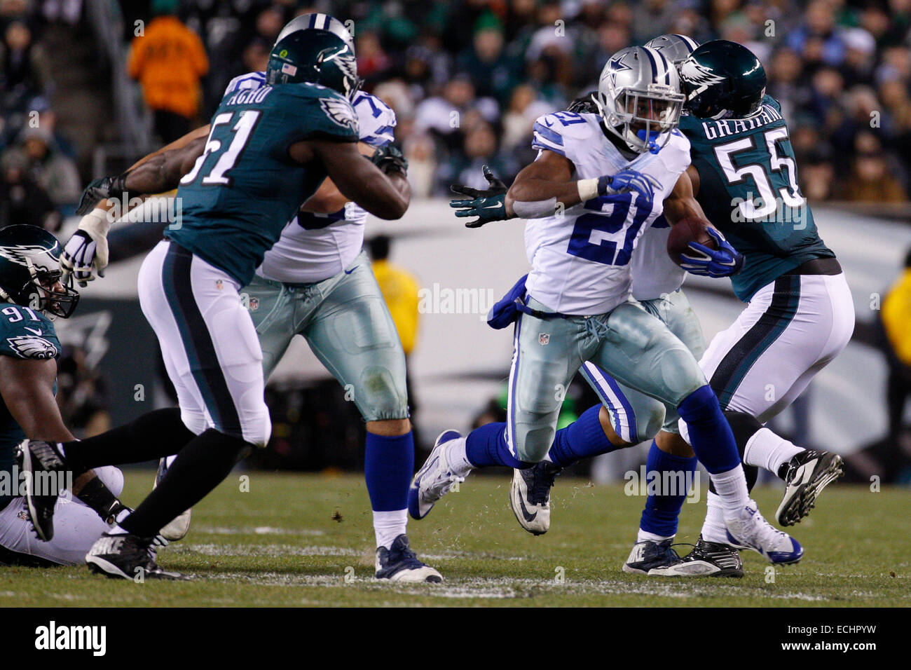 December 14, 2014: Dallas Cowboys running back Joseph Randle (21) finds ...