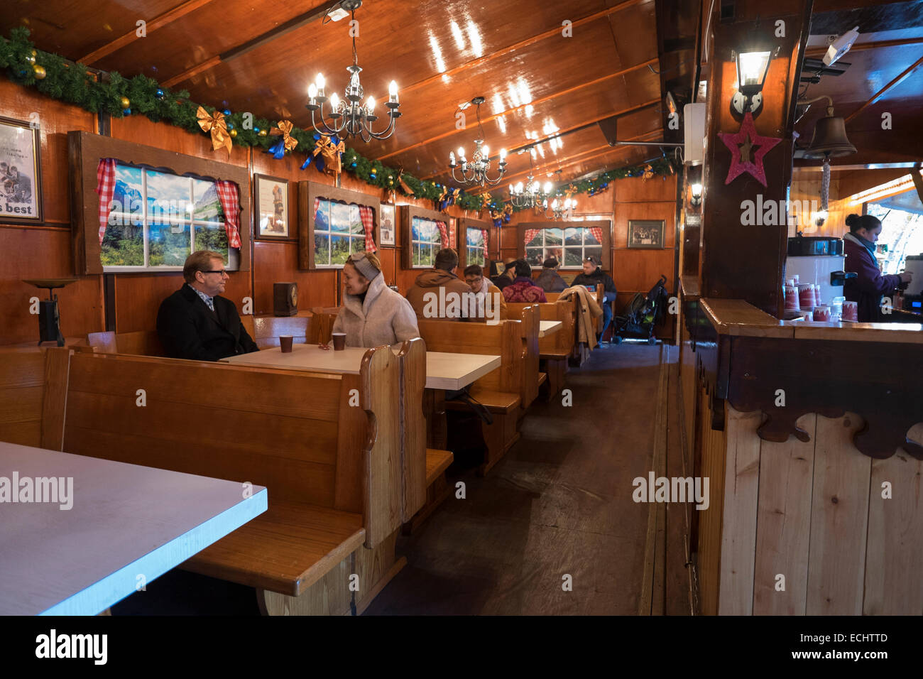 Mulled wine chalet themed bar at the Tate Modern Christmas Market in ...