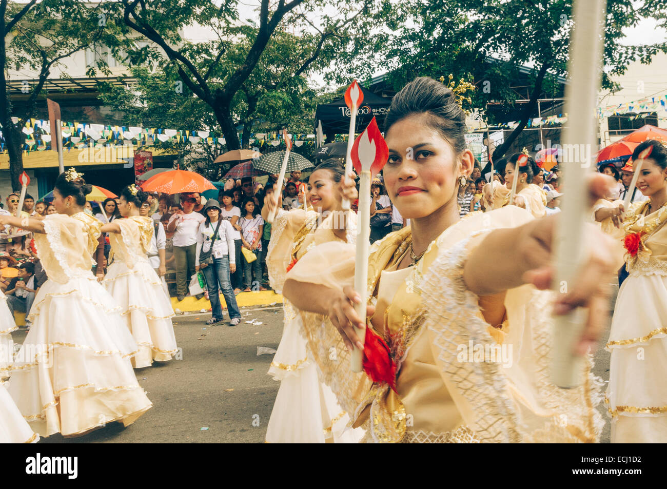 Cebu sinulog parade sinulog in philippines philippines festival ...