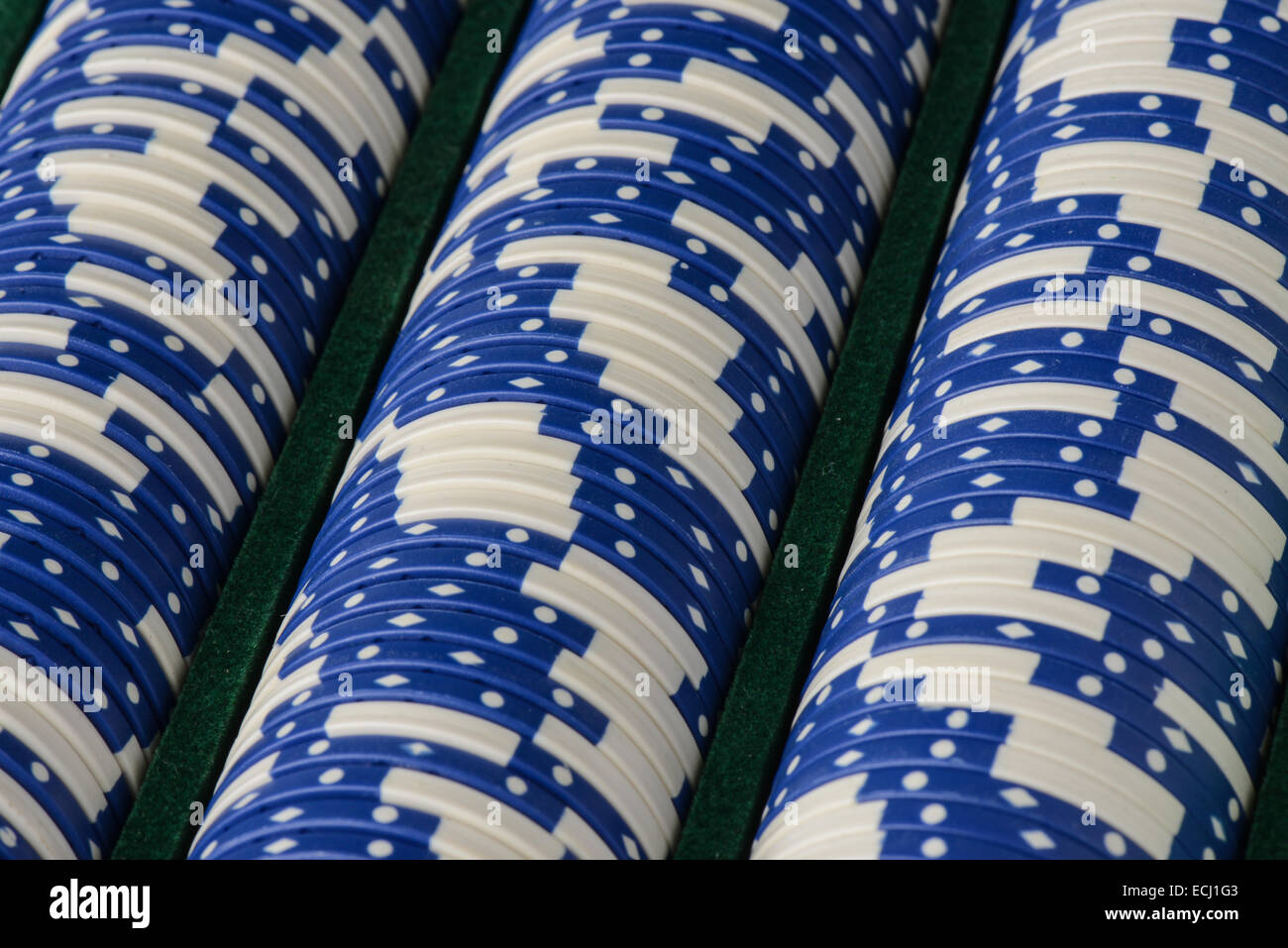 Row of chips hi-res stock photography and images - Alamy
