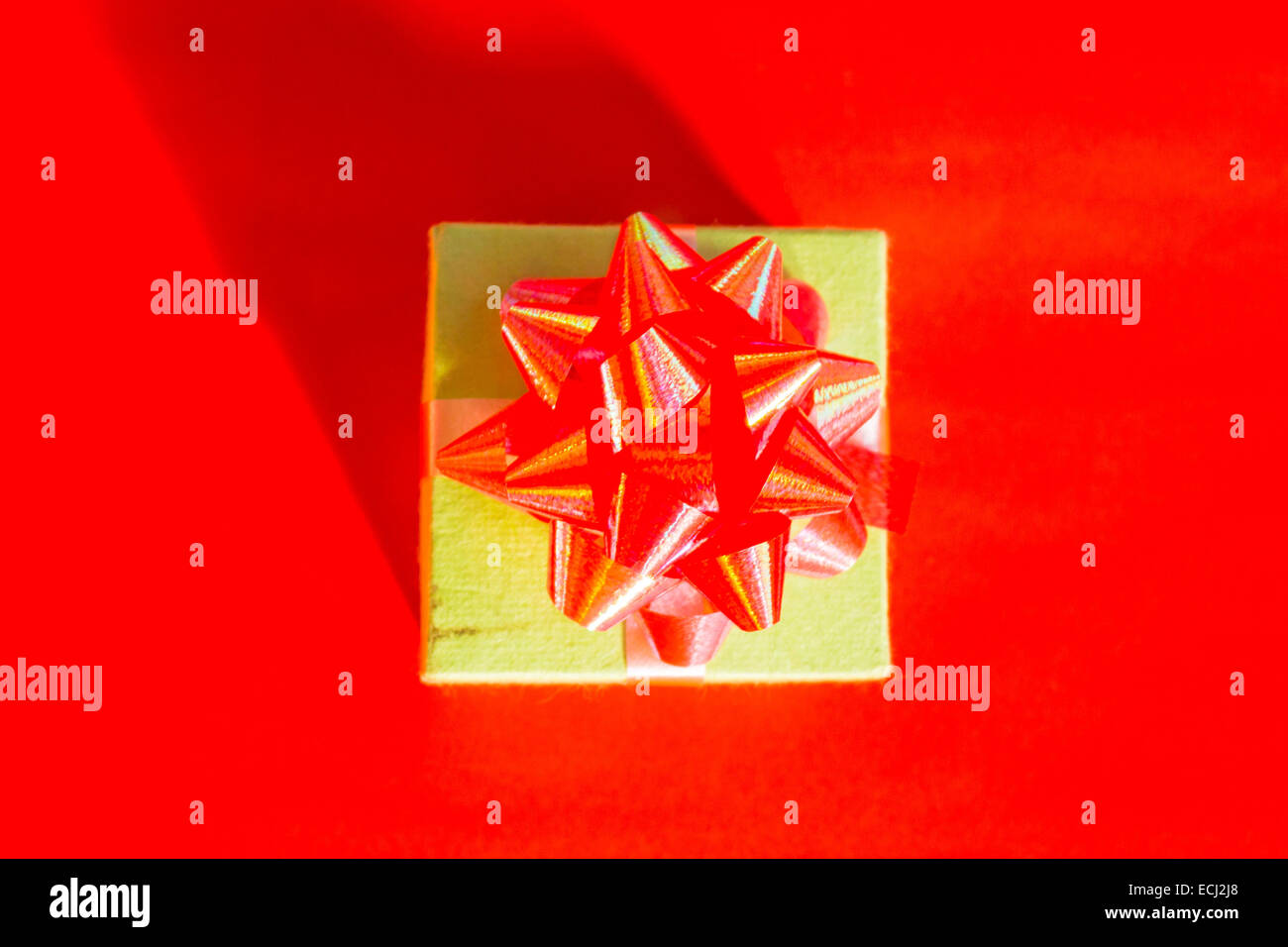 Bow on the gift box Stock Photo - Alamy