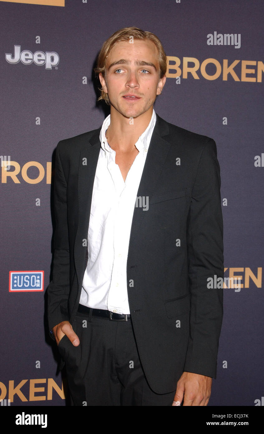 Hollywood, California, USA. 15th Dec, 2014. Louis Mc Intoshi attends ...