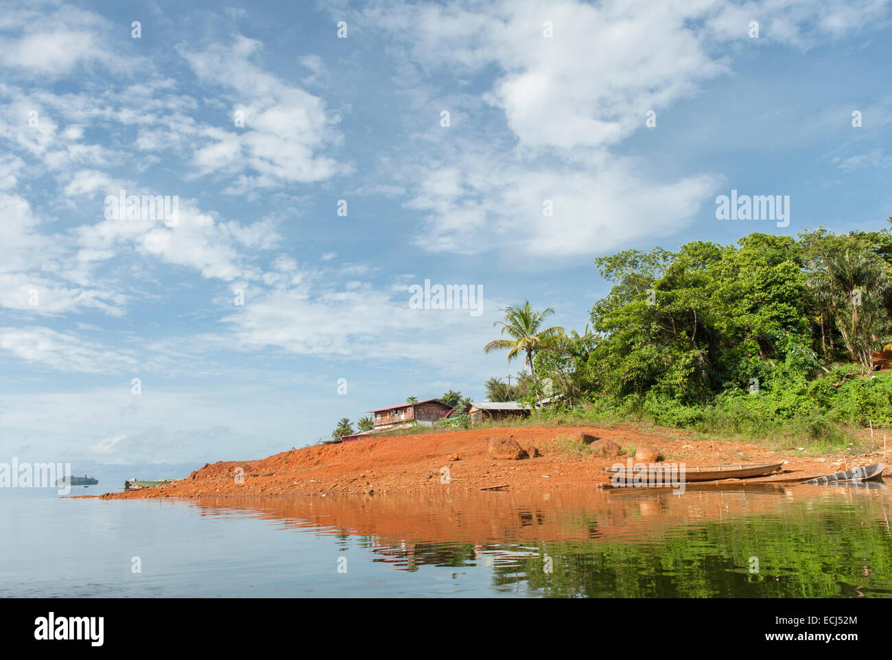 The village of Afobaka on Lake Brokopondo, also called Blommesteinmeer ...