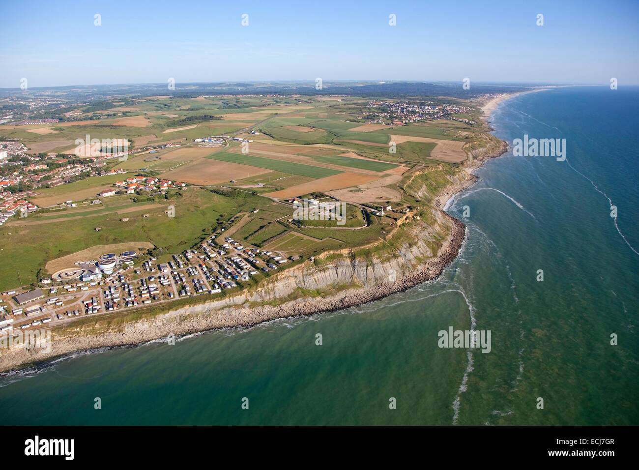 France, Pas de Calais, Cote d'Opale, Le Portel, Cap Alprech between ...