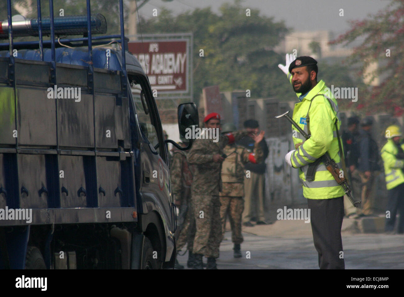 Peshawar. 16th Dec, 2014. Pakistani army soldiers take part in an ...