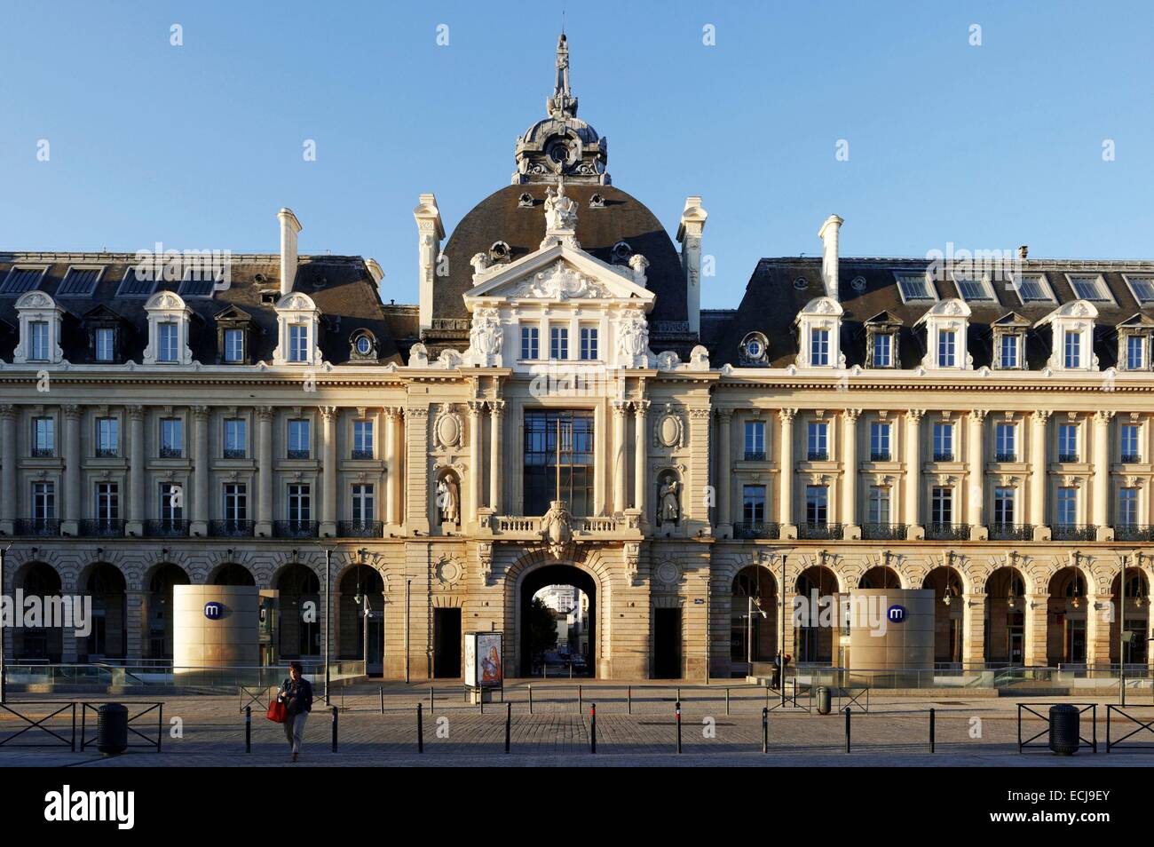 France, Ille et Vilaine, Rennes, Place de la Republique, the Palais du ...