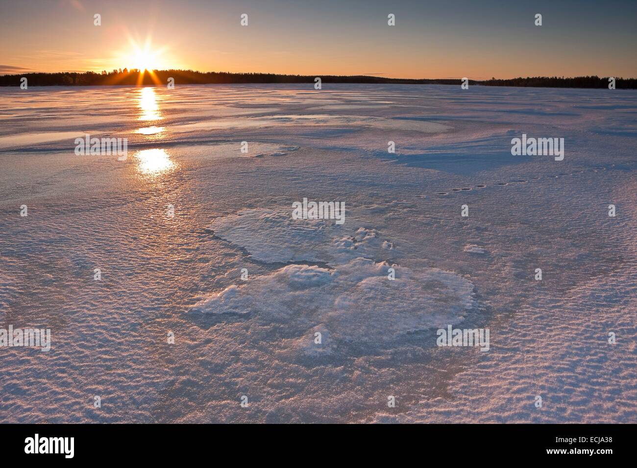 Finland, Hossa Nature Park, Eastern Lapland, lake HossanjΣrvi Stock ...