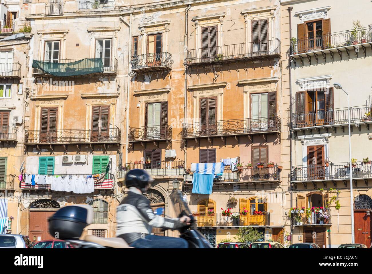 Italy, Sicily, Palermo, building waterfront Stock Photo - Alamy