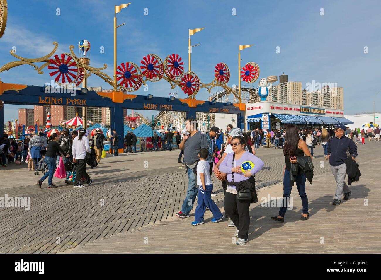USA, New York, Brooklyn, Coney Island, Brighton Beach, Luna Park ...