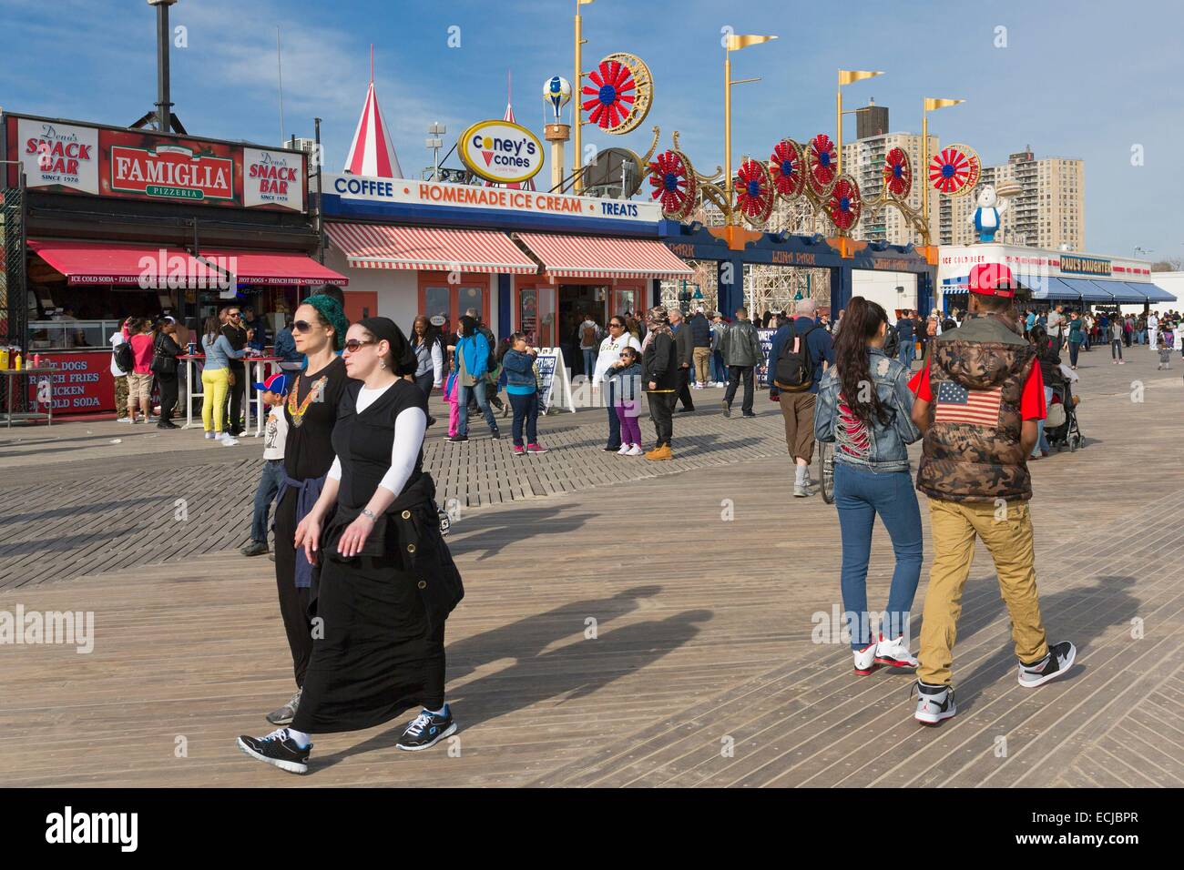 USA, New York, Brooklyn, Coney Island, Brighton Beach, Luna Park ...