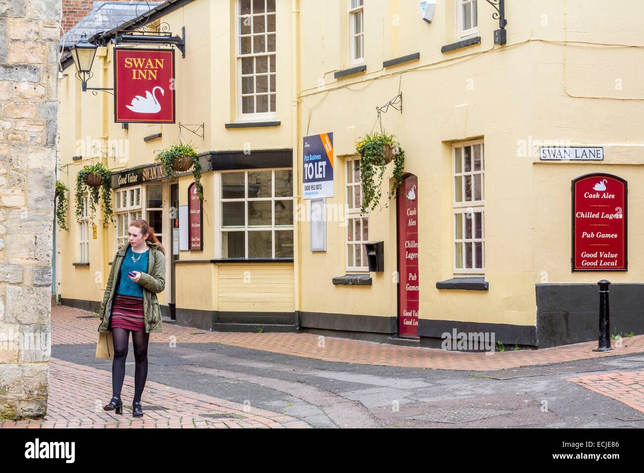 United Kingdom, Gloucestershire, Cotswolds, Stroud, Swann Inn pub in ...