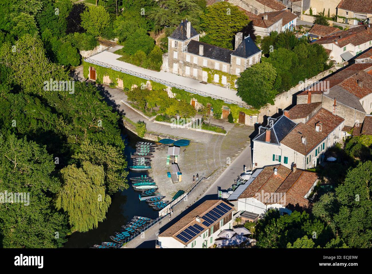 France, Deux Sevres, Arcais, Marais Poitevin, the port and the castle ...
