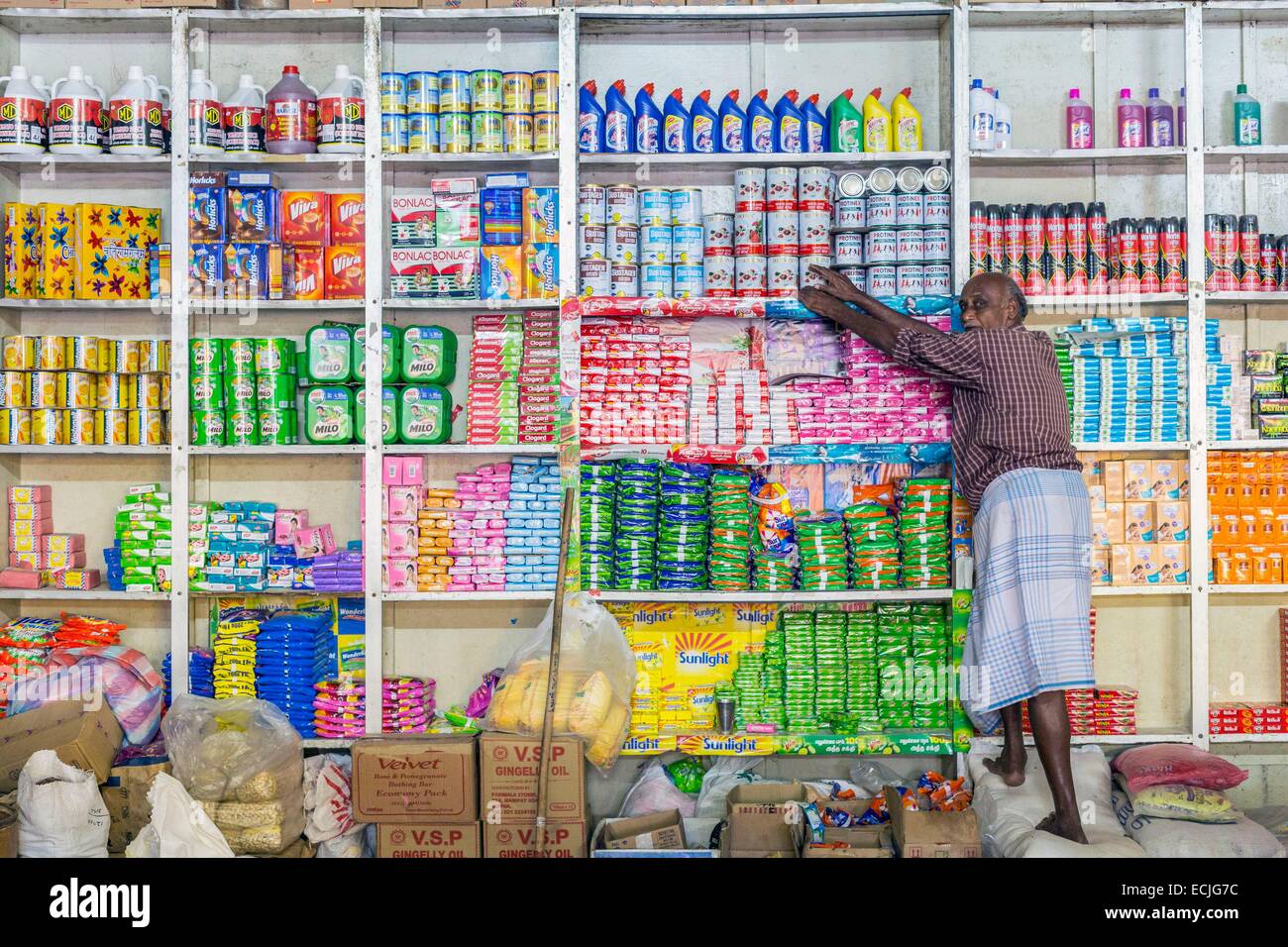 Sri Lanka, Northern province, Jaffna, store in Market Street Stock Photo - Alamy