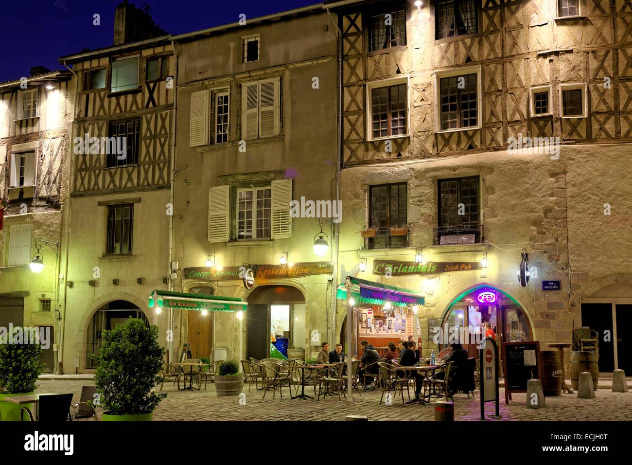 France, Haute Vienne, Limoges, Haute Cite street, La Cite district ...