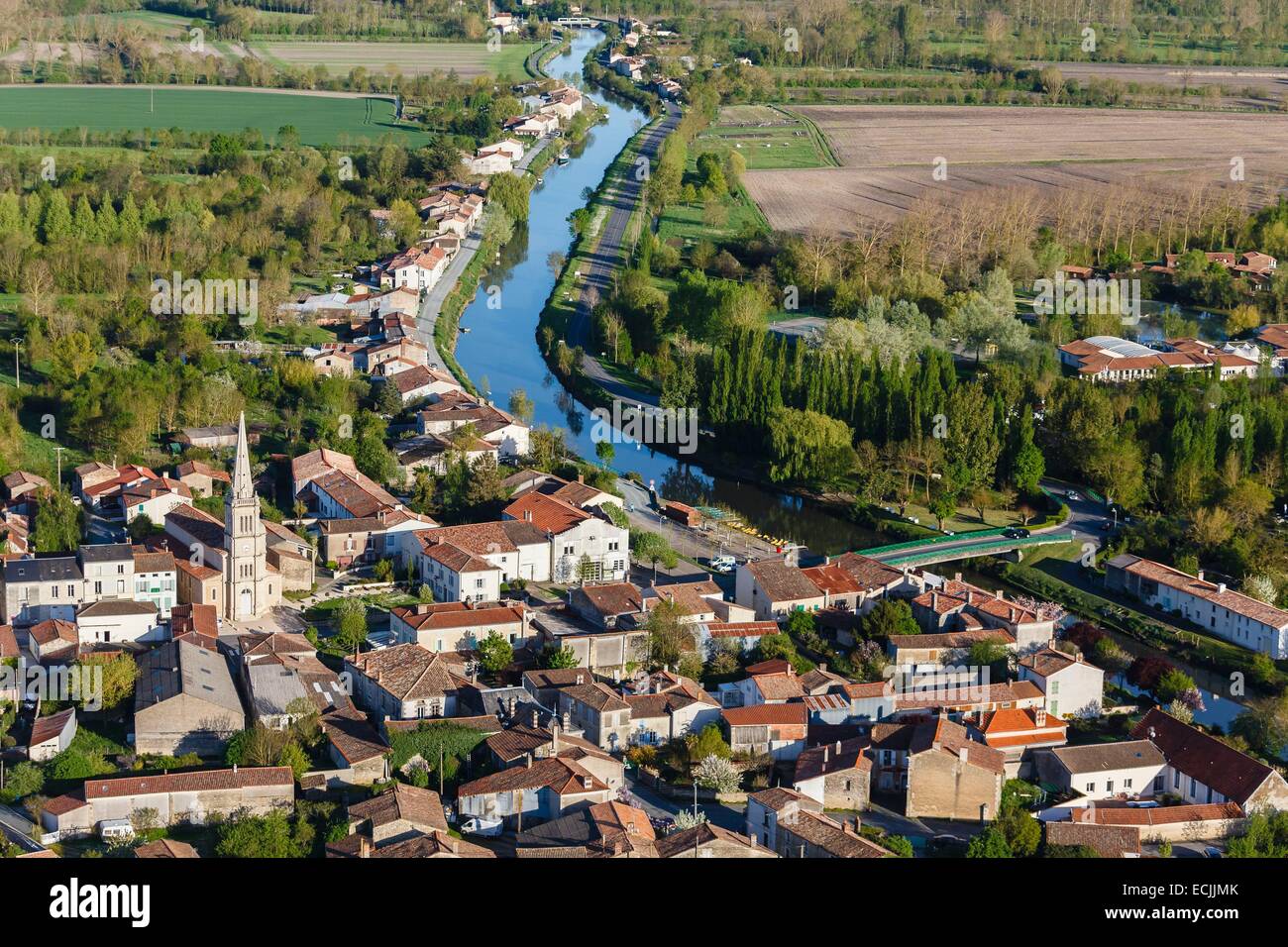 France, Vendee, Damvix, Marais Poitevin, the village near the Sevre ...