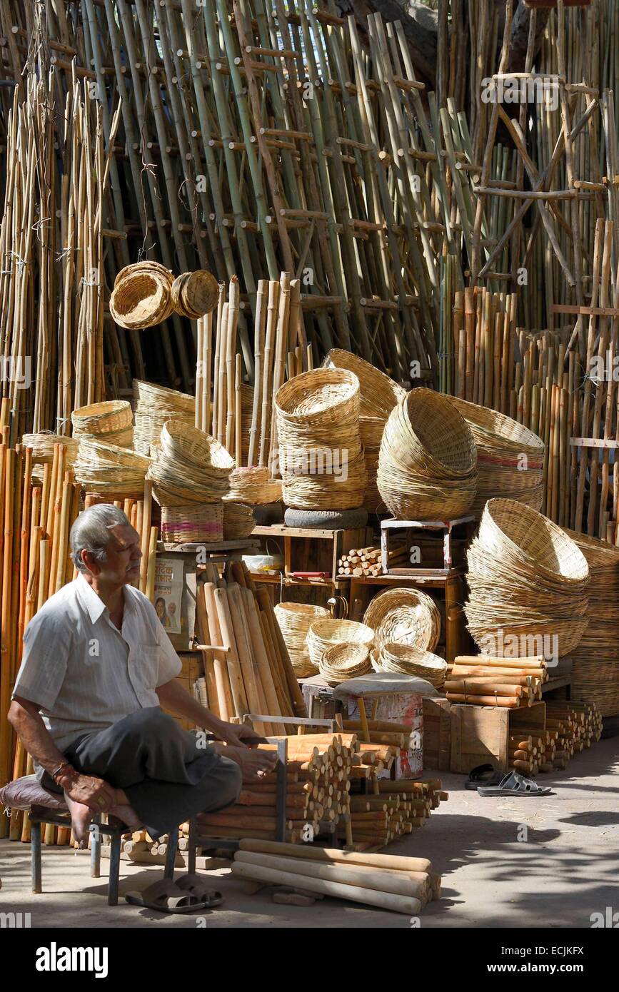 Market bamboo hi-res stock photography and images - Alamy