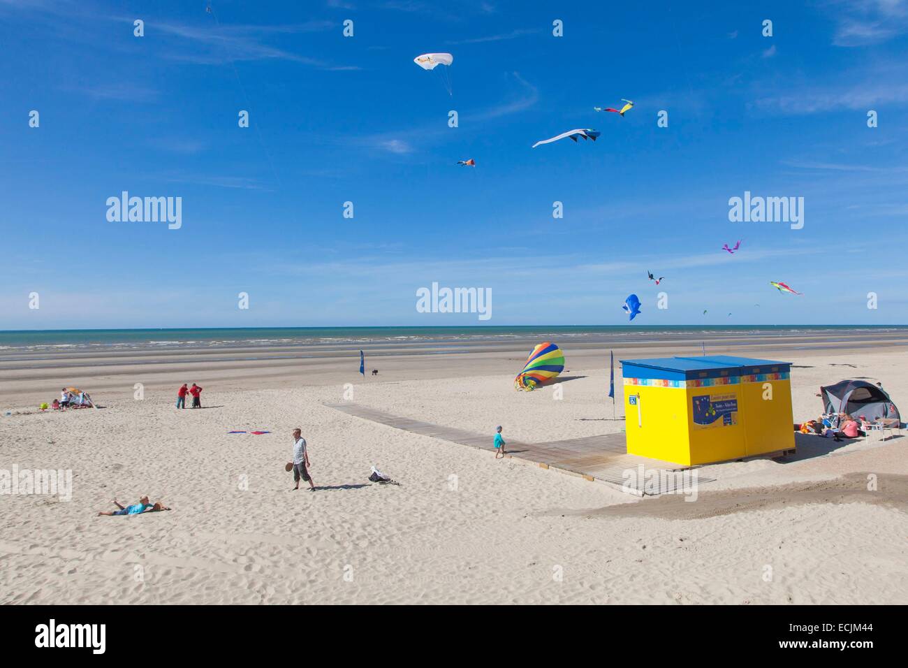Bray dunes beach hi-res stock photography and images - Alamy
